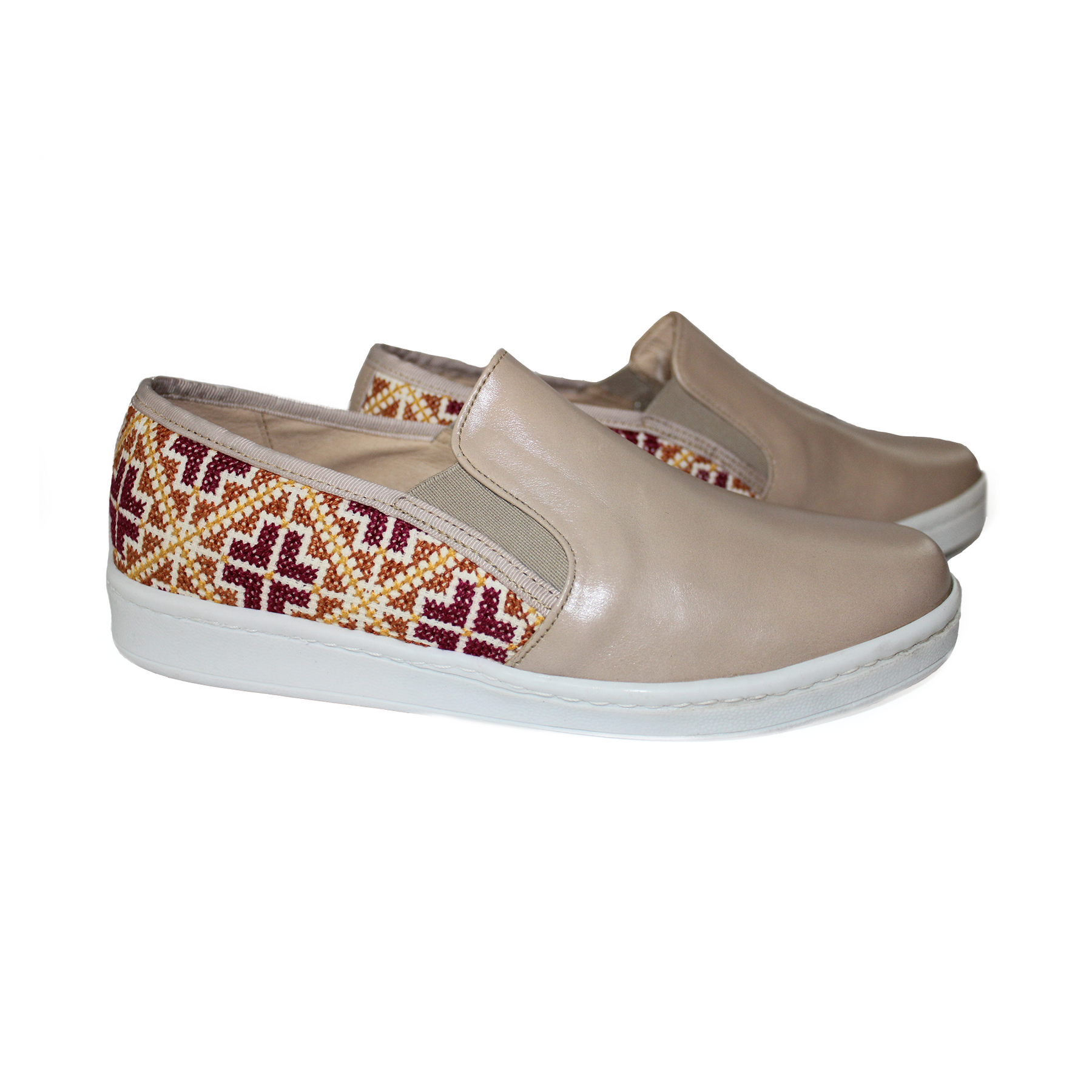 Shop Tatreez Hand-Embroidered Shoes for Women - Darzah