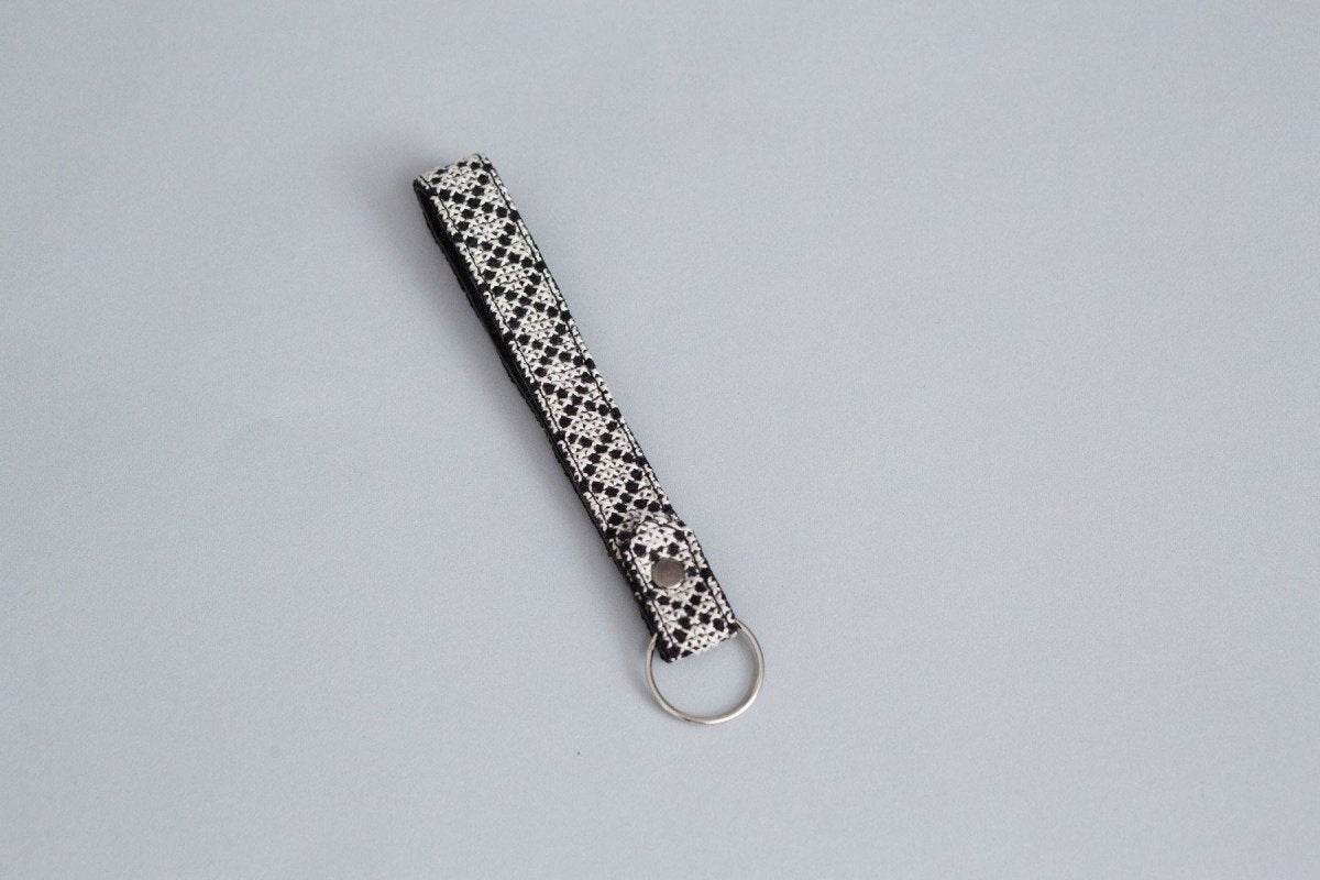 Tatreez Hand-Embroidered Accessories | Palestine Accessories - Darzah