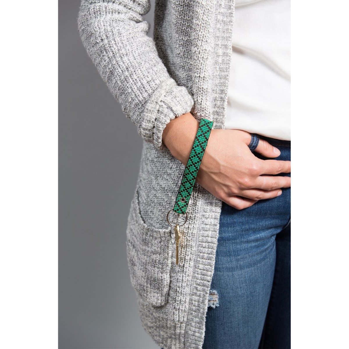 Tatreez Hand-Embroidered Accessories | Palestine Accessories - Darzah